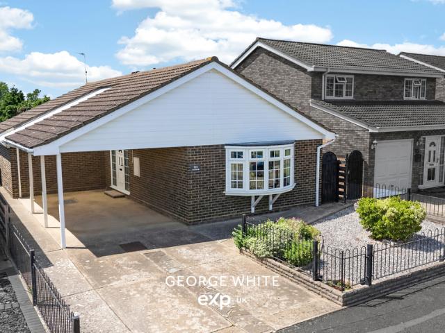 3 bedroom detached bungalow for sale