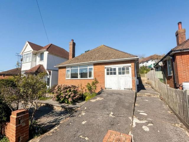 3 bedroom detached bungalow for sale
