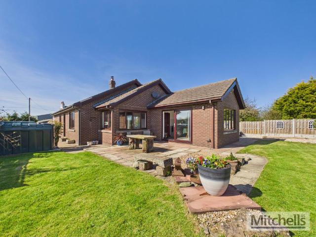 3 bedroom detached bungalow for sale