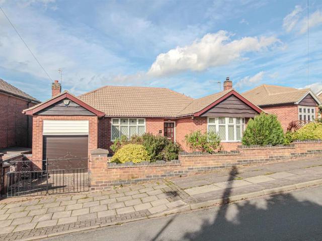 3 bedroom detached bungalow for sale