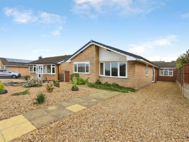 3 bedroom detached bungalow for sale
