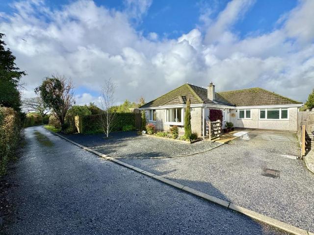 3 bedroom detached bungalow for sale