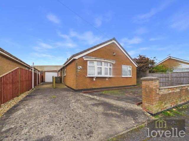 3 bedroom detached bungalow for sale