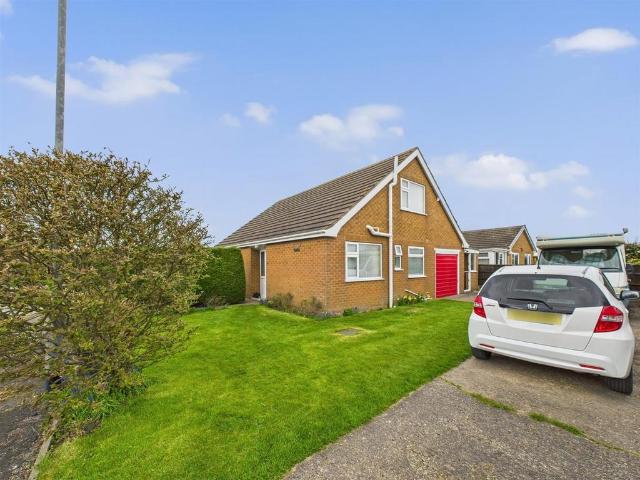 3 bedroom detached bungalow for sale