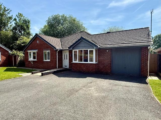 3 bedroom detached bungalow for sale