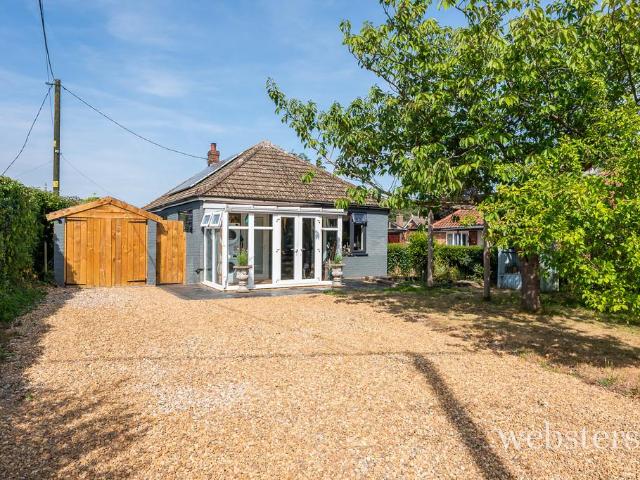 3 bedroom detached bungalow for sale