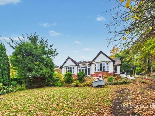 3 bedroom detached bungalow for sale