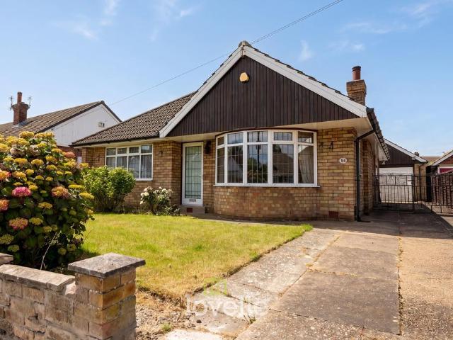 3 bedroom detached bungalow for sale