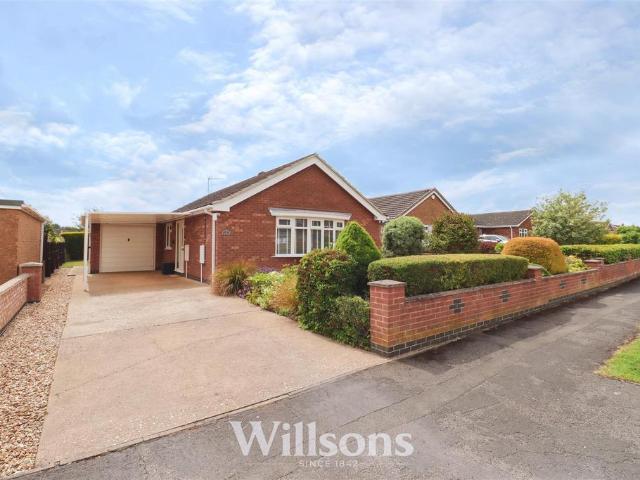 3 bedroom detached bungalow for sale