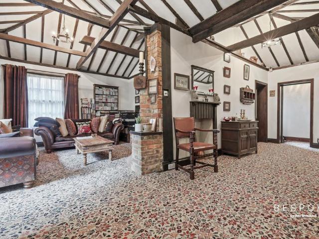 3 bedroom detached bungalow for sale