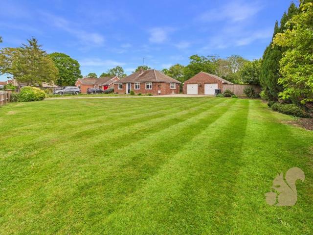 3 bedroom detached bungalow for sale