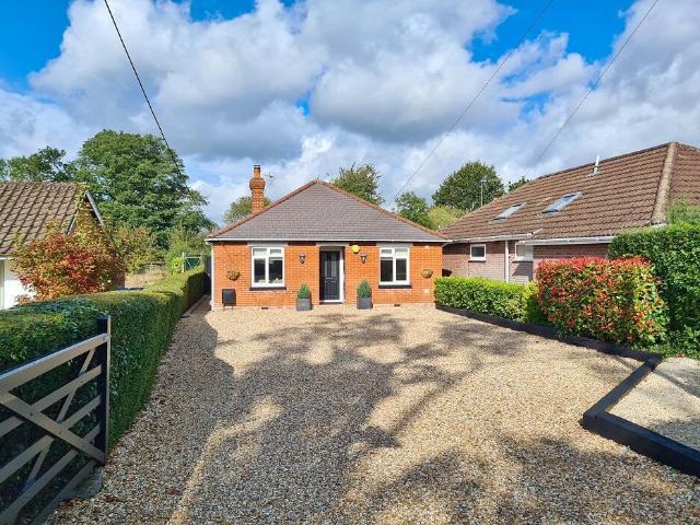 3 bedroom detached bungalow for sale