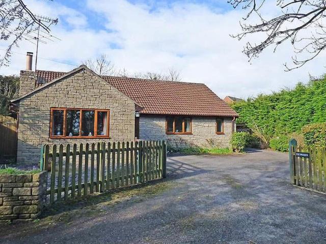 3 bedroom detached bungalow for sale