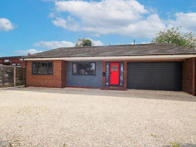 3 bedroom detached bungalow for sale