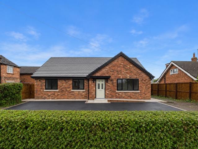 3 bedroom detached bungalow for sale