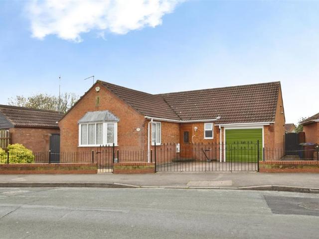 3 bedroom detached bungalow for sale