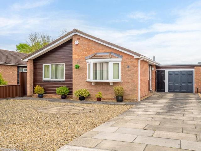 3 bedroom detached bungalow for sale