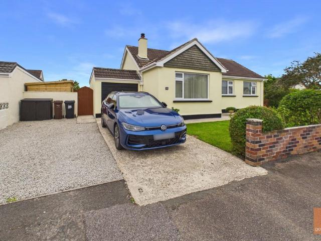 3 bedroom detached bungalow for sale