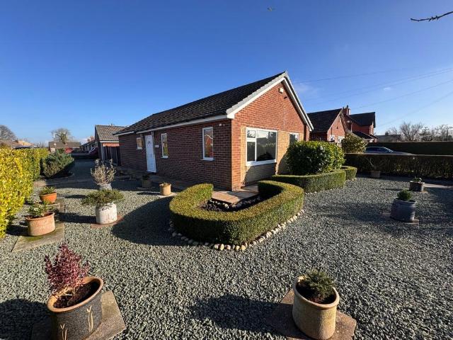 3 bedroom detached bungalow for sale