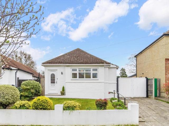 3 bedroom detached bungalow for sale