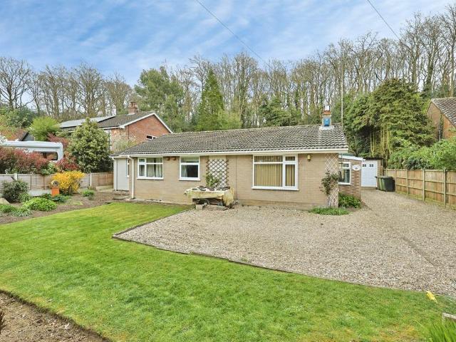 3 bedroom detached bungalow for sale