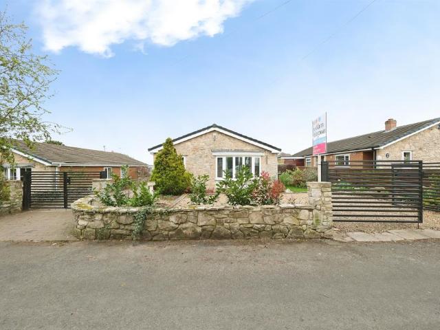 3 bedroom detached bungalow for sale