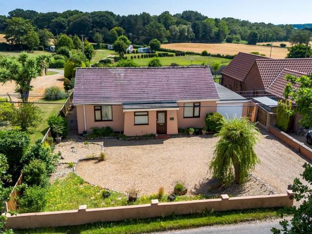 3 bedroom detached bungalow for sale