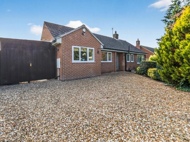 3 bedroom detached bungalow for sale