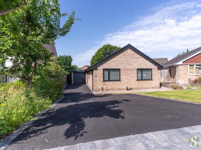 3 bedroom detached bungalow for sale
