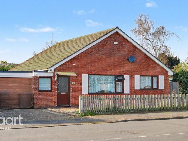 3 bedroom detached bungalow for sale