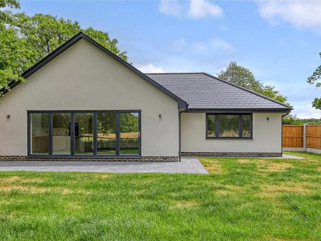 3 bedroom detached bungalow for sale