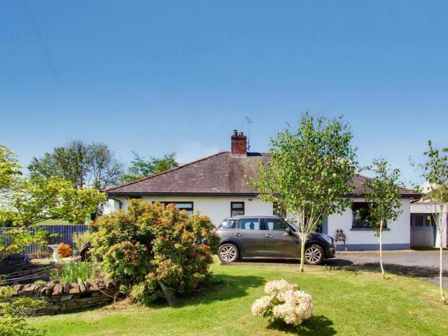 3 bedroom detached bungalow for sale