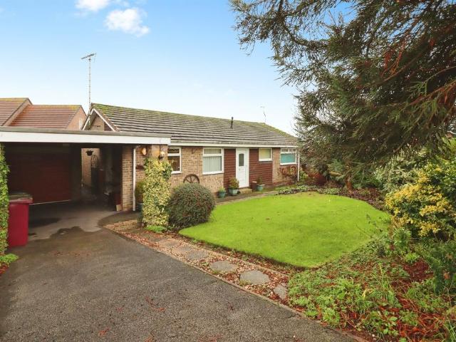3 bedroom detached bungalow for sale