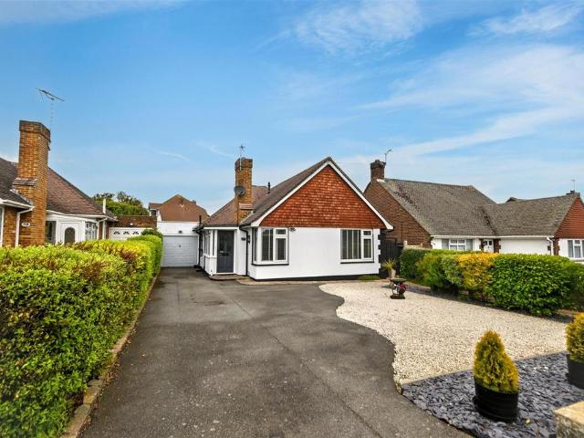 3 bedroom detached bungalow for sale