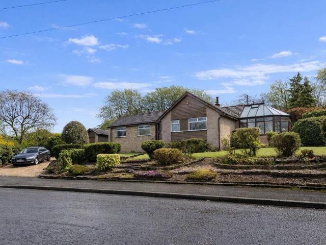 3 bedroom detached bungalow for sale