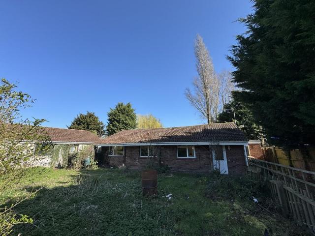 3 bedroom detached bungalow for sale
