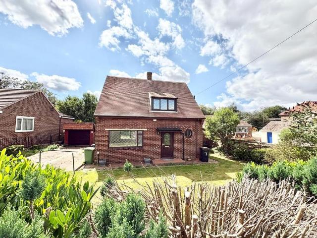 3 bedroom detached bungalow for sale