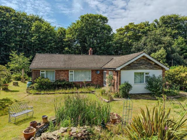 3 bedroom detached bungalow for sale