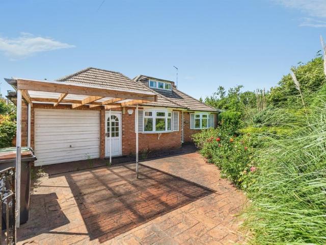 3 bedroom detached bungalow for sale