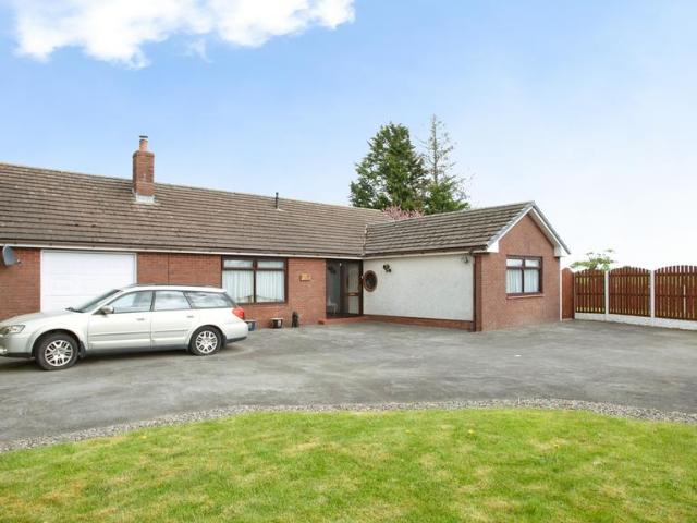 3 bedroom detached bungalow for sale