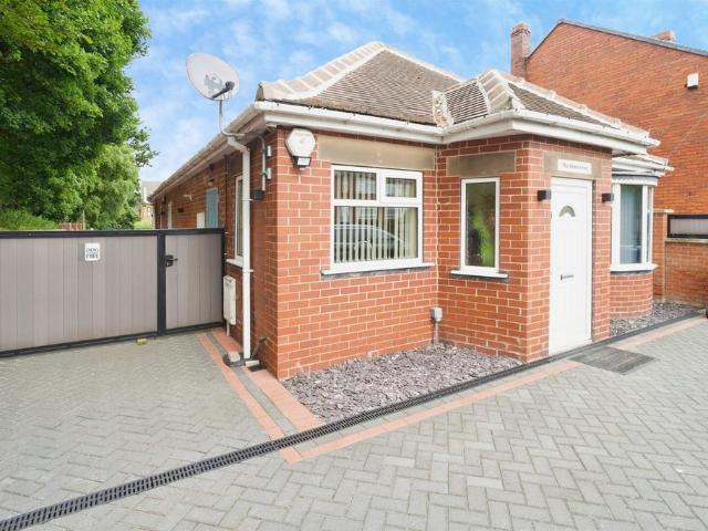 3 bedroom detached bungalow for sale