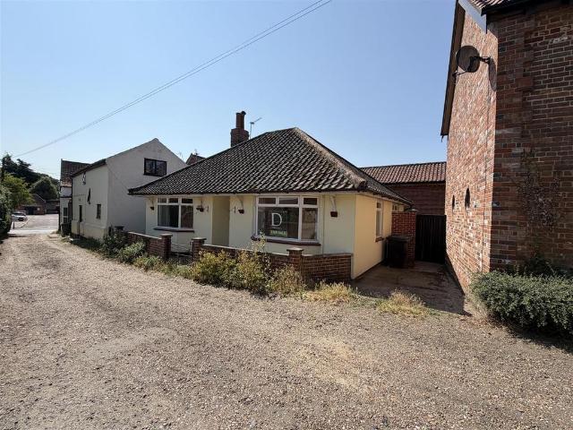 3 bedroom detached bungalow for sale