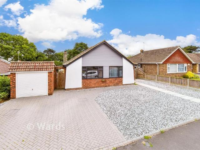 3 bedroom detached bungalow for sale