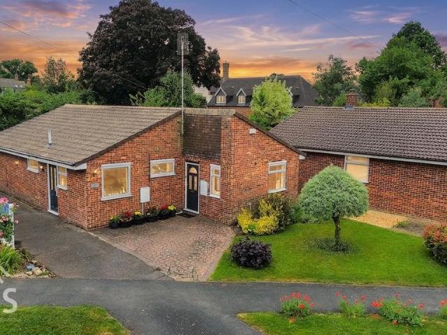 3 bedroom detached bungalow for sale