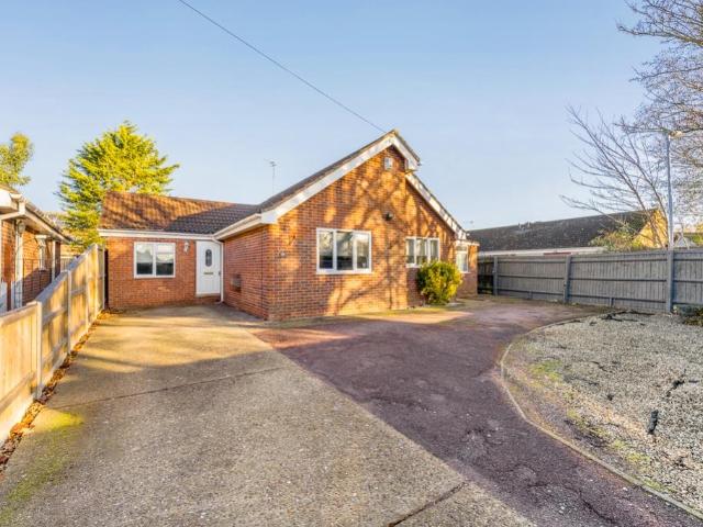3 bedroom detached bungalow for sale