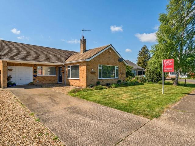 3 bedroom detached bungalow for sale
