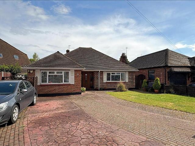 3 bedroom detached bungalow for sale