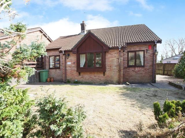 3 bedroom detached bungalow for sale