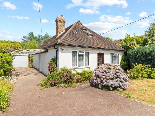 3 bedroom detached bungalow for sale