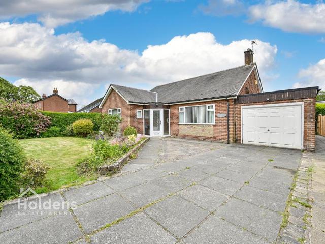 3 bedroom detached bungalow for sale